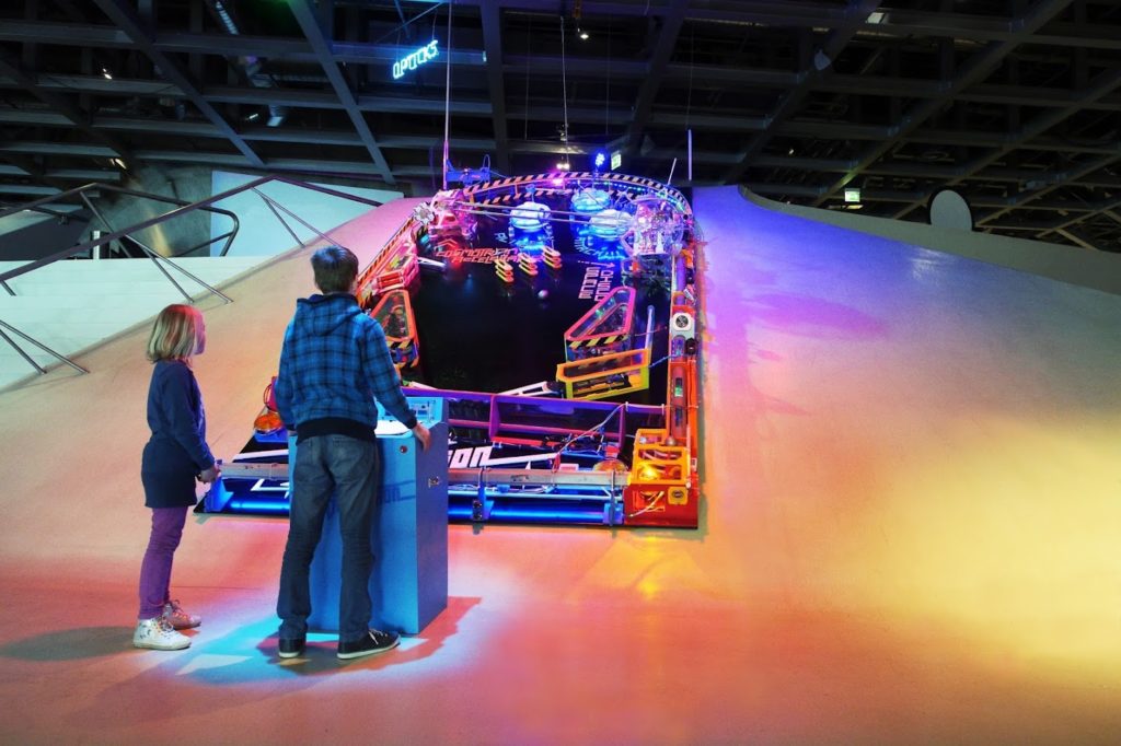 Shake That Button – Alternative controllers, video game installations and playful performances