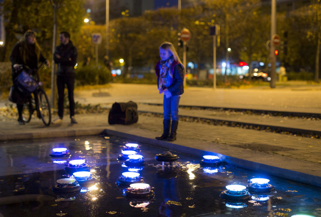 Vessels – Shake That Button