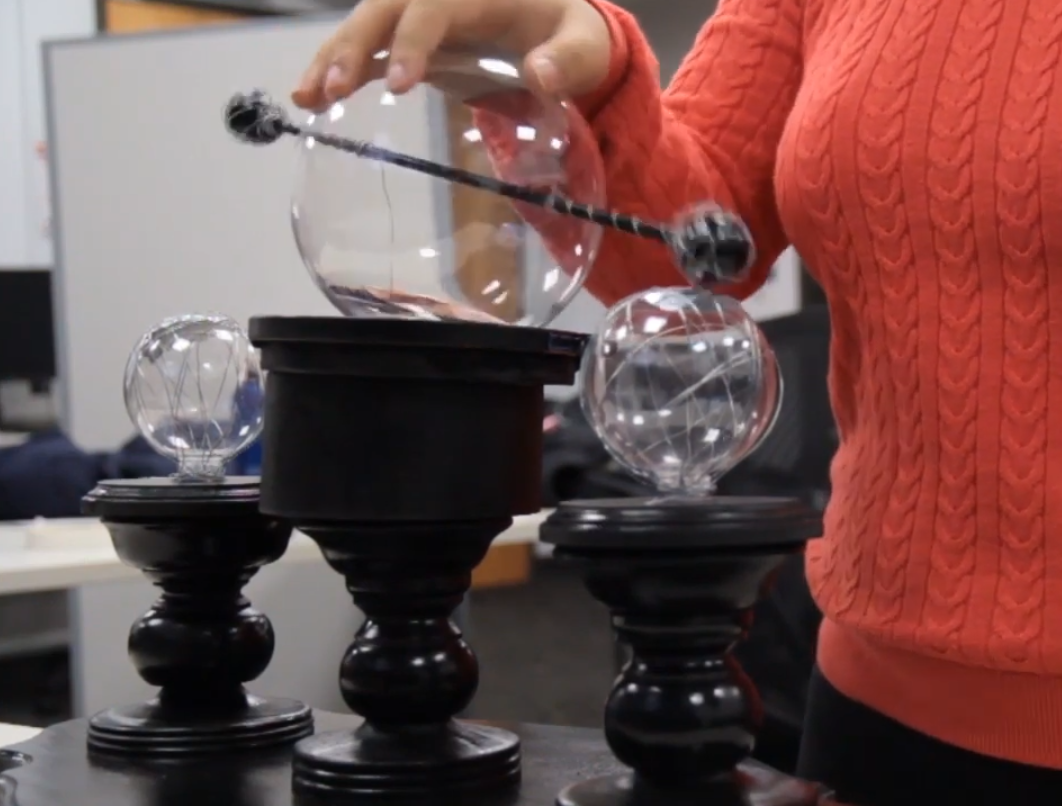 Kaleida – Shake That Button