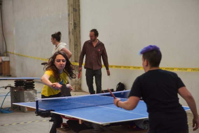 Metapong – Shake That Button